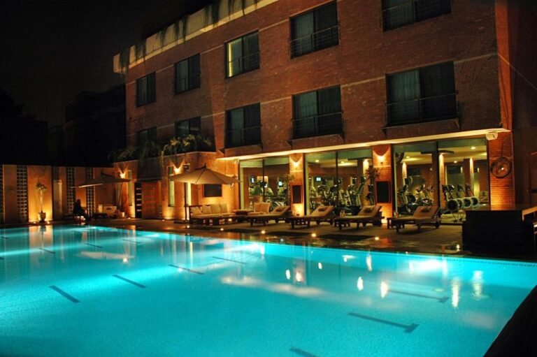 Top 10 Amazing Blissful Places To Stay Right In Pakistan » TrulyPakistan